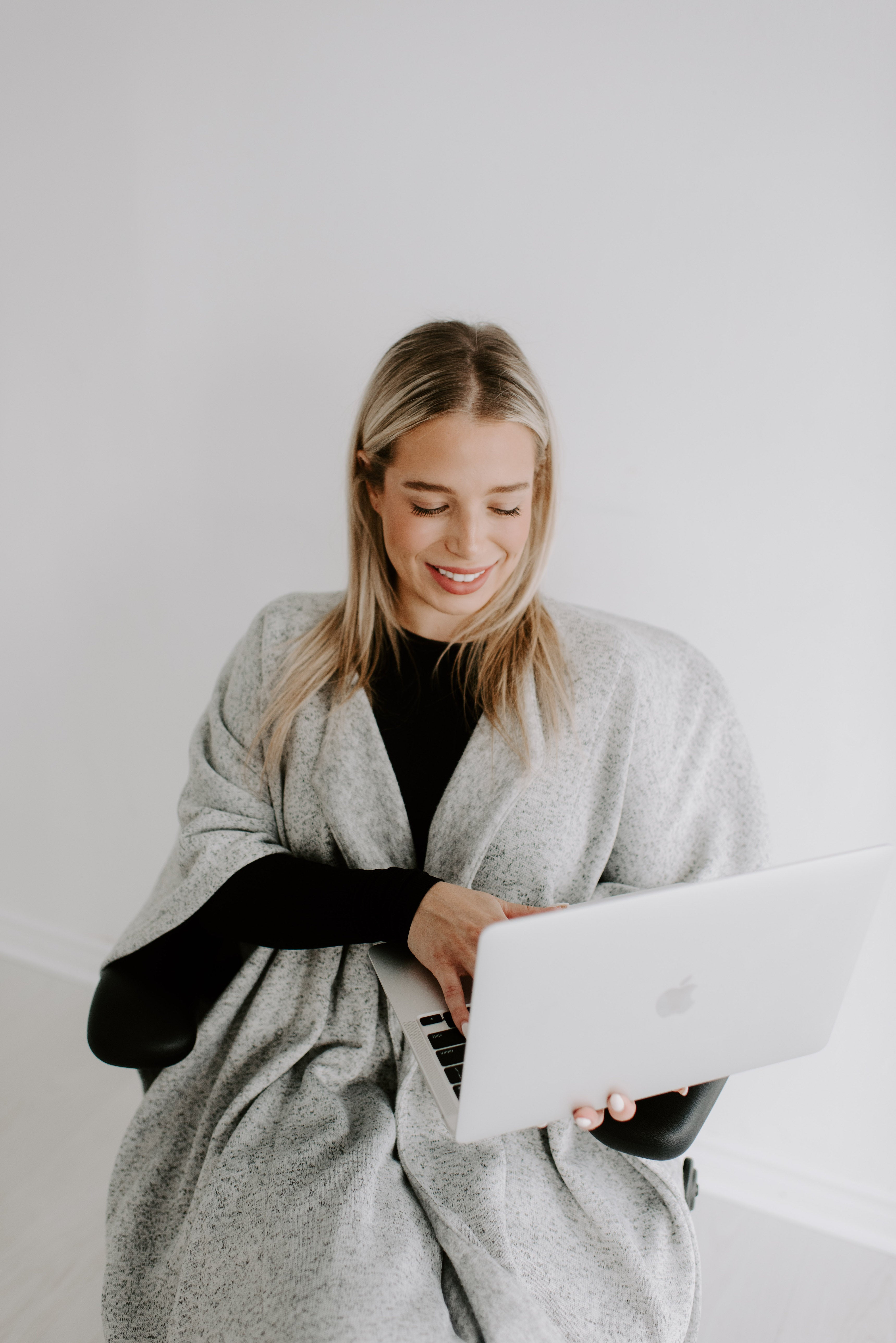 Warmür - The Original Office Chair Blanket for Work & Gifting